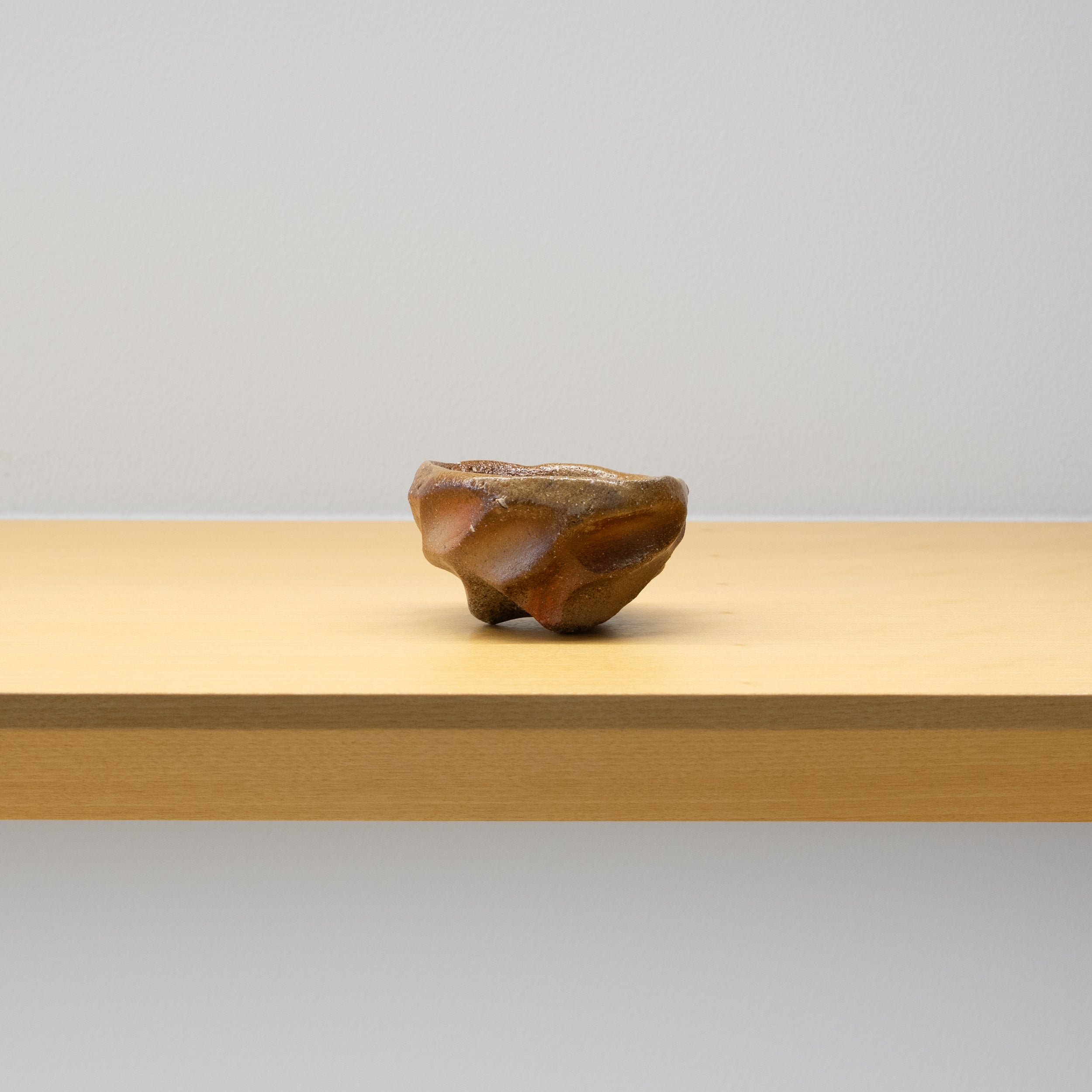 Taiga Mori / Notari-Notari Sake Cup – HULS GALLERY TOKYO | 現代工芸ギャラリー